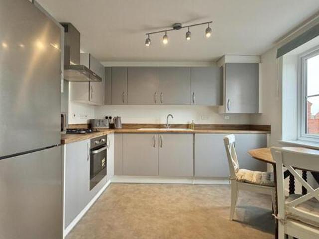 2 Bedroom Apartment Wellington Shropshire 101278226