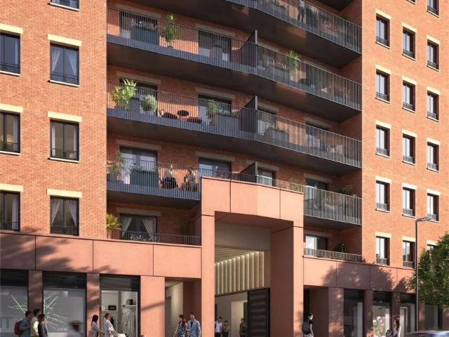 2 Bedroom Apartment Wembley London LS102596415