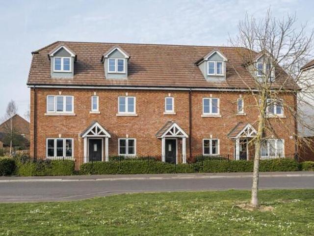 2 Bedroom Apartment West Sussex West Sussex 101168631