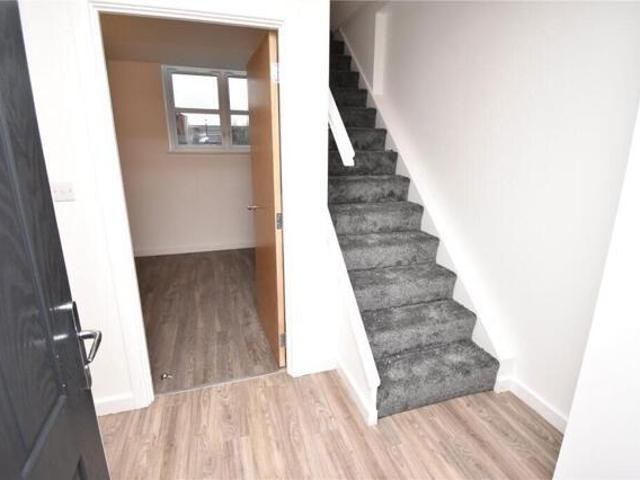 2 Bedroom Apartment Wigan Wigan LS99475860