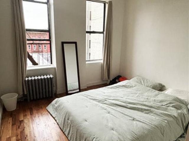 2 bedroom apartment Williamsburg