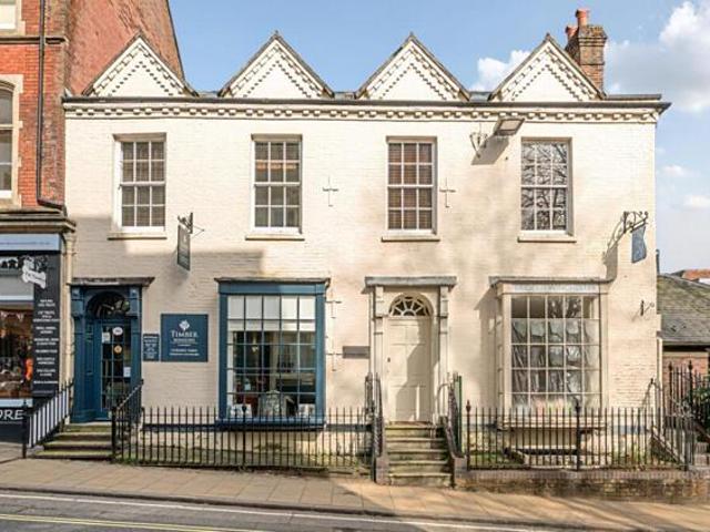 2 Bedroom Apartment Winchester Hampshire LS100366499