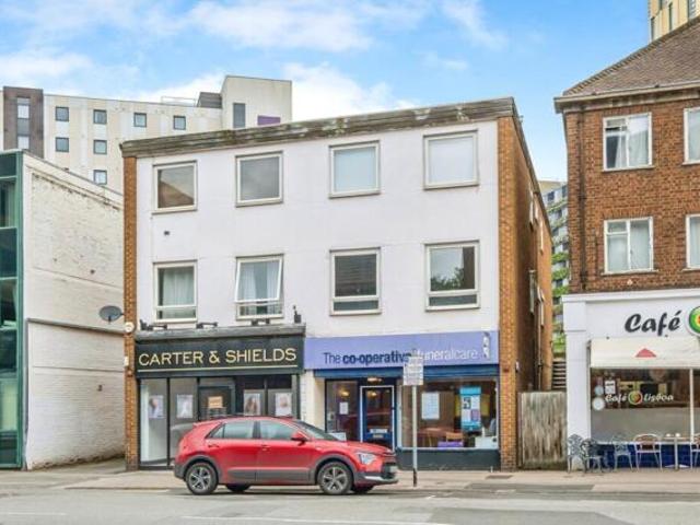 2 Bedroom Apartment Woking Surrey 100191768