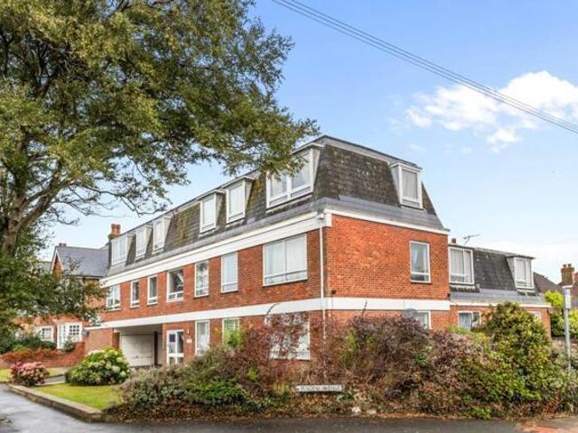 2 Bedroom Apartment Worthing West Sussex 99688249