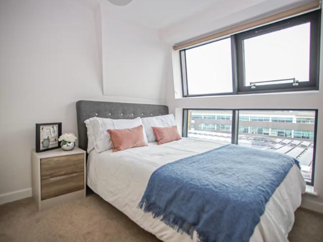 2 bedroom apartment
