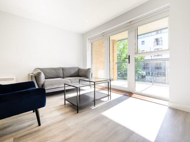 2 bedroom apartment