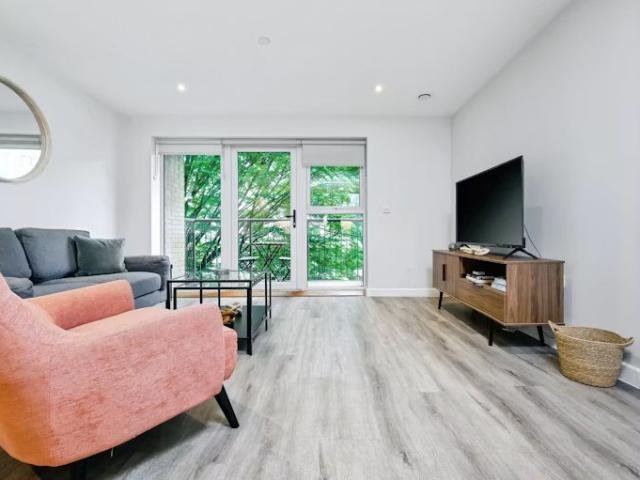 2 bedroom apartment