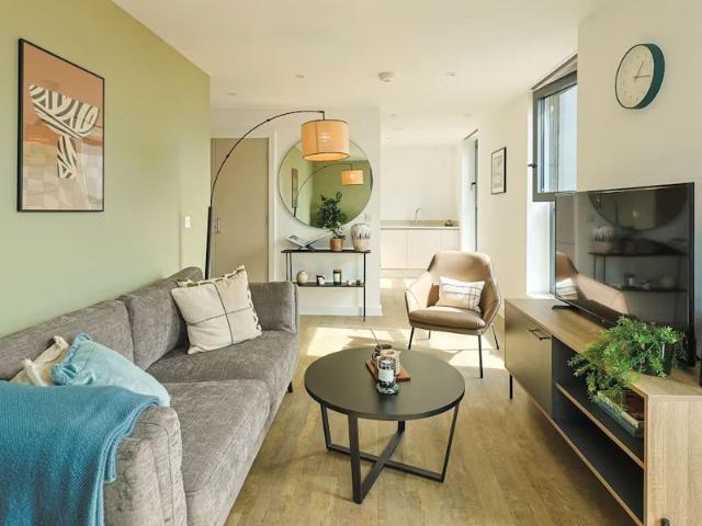 2 bedroom apartment