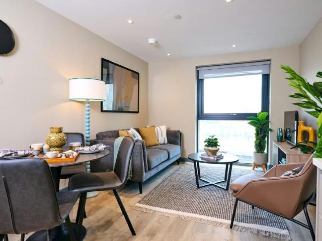 2 bedroom apartment