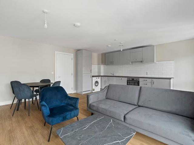 2 bedroom apartment