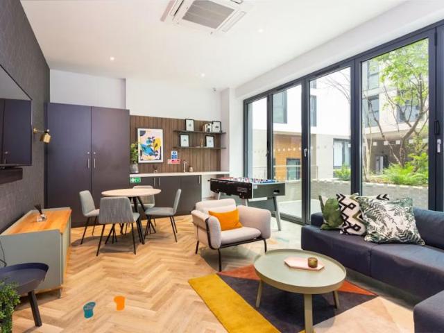 2 bedroom apartment