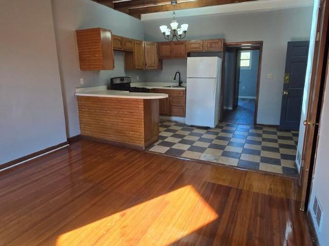 2 Bedroom Apartment 2 Bedroom Apartment for Rent at 19 Elberon Pl, Albany, NY 12203 Pine Hills