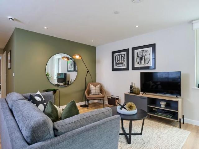2 bedroom apartment