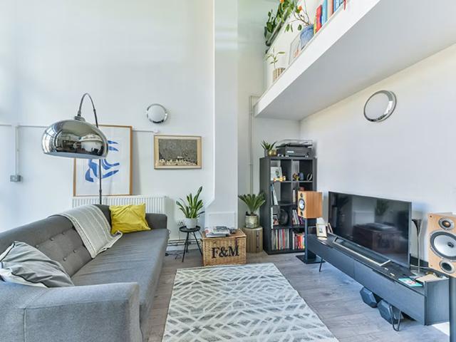 2 bedroom apartment