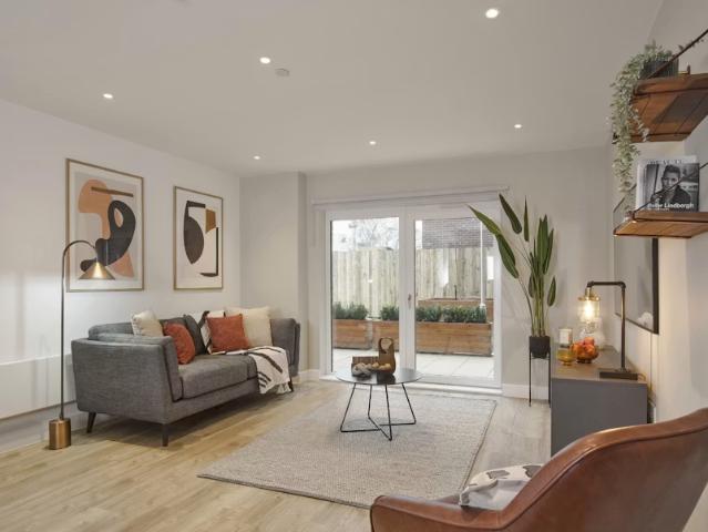 2 bedroom apartment