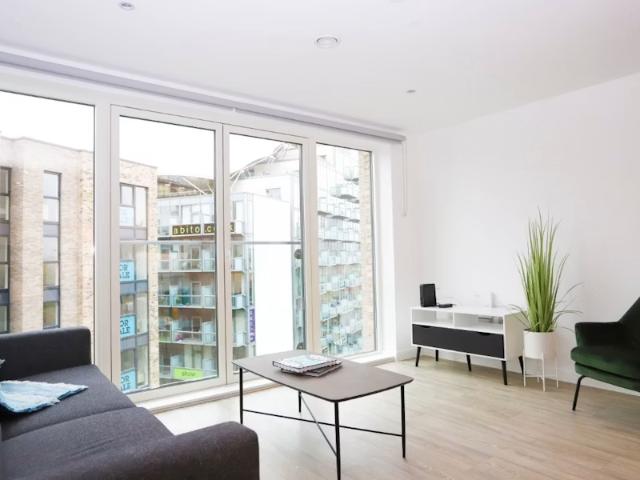 2 bedroom apartment