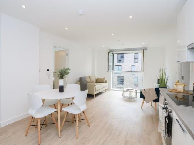2 bedroom apartment
