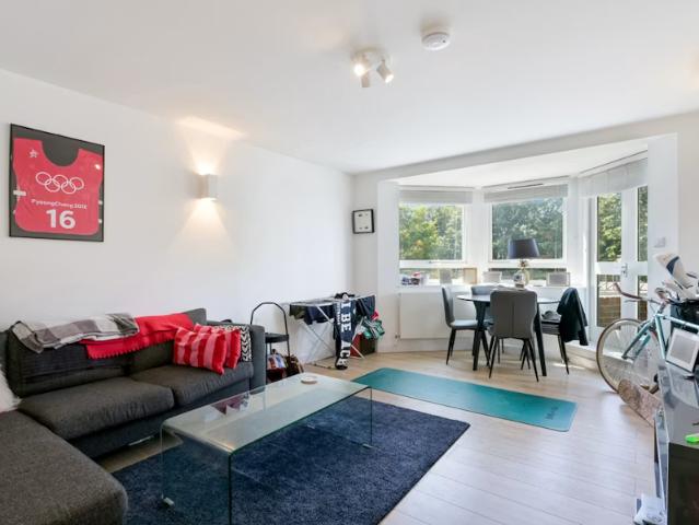 2 bedroom apartment