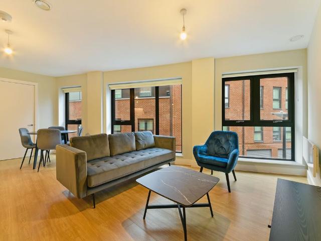 2 bedroom apartment