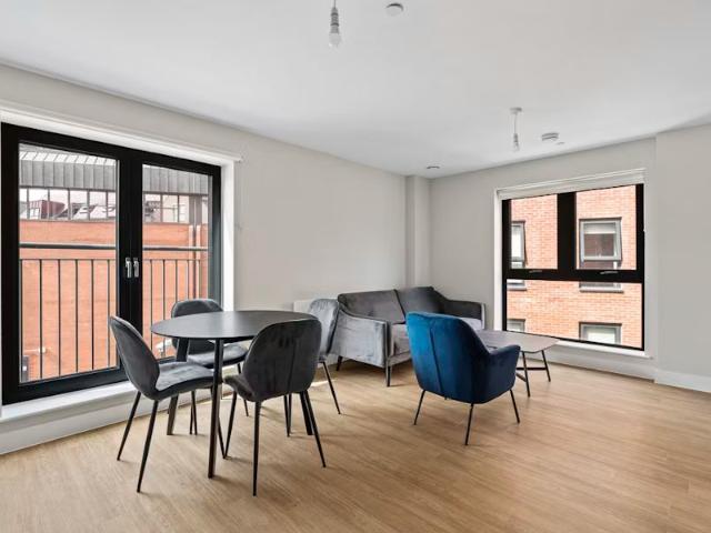 2 bedroom apartment