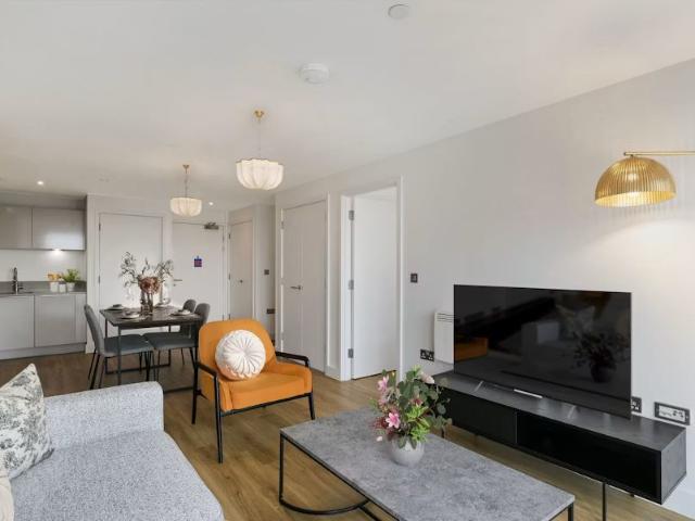 2 bedroom apartment