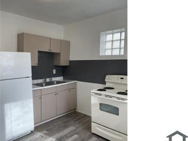 2 Bedroom Apartment 5202 Ashland Ave in Saint Louis, MO 63115 | AffordableHousing. Com