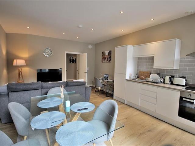 2 Bedroom Apartment