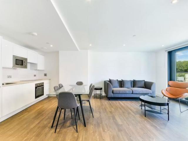 2 bedroom apartment