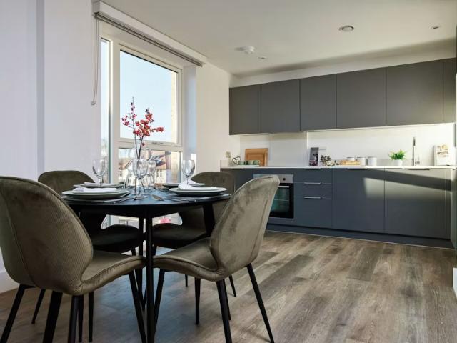 2 bedroom apartment