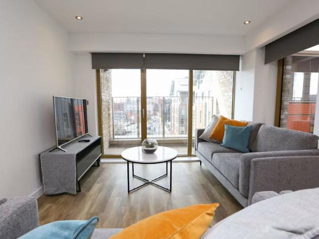 2 bedroom apartment