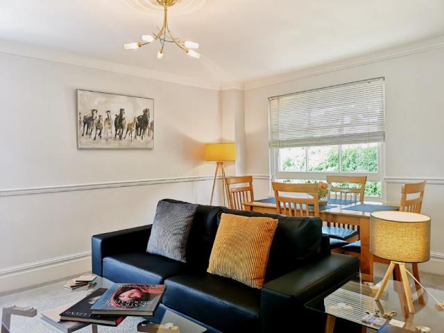 2 Bedroom Apartment