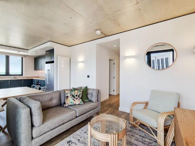 2 Bedroom Apartment