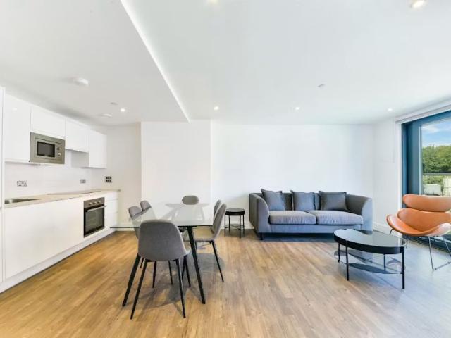 2 bedroom apartment