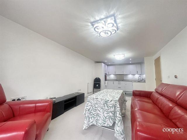 2 bedroom apartment