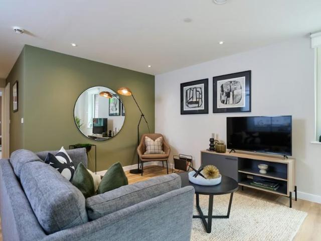 2 bedroom apartment