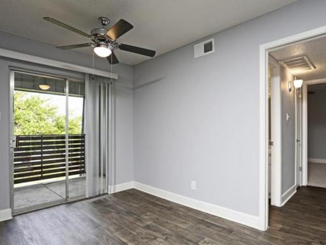 2 bedroom, Arlington TX 76010 LS77111415