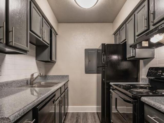 2 bedroom, Arlington TX 76010 LS77111383