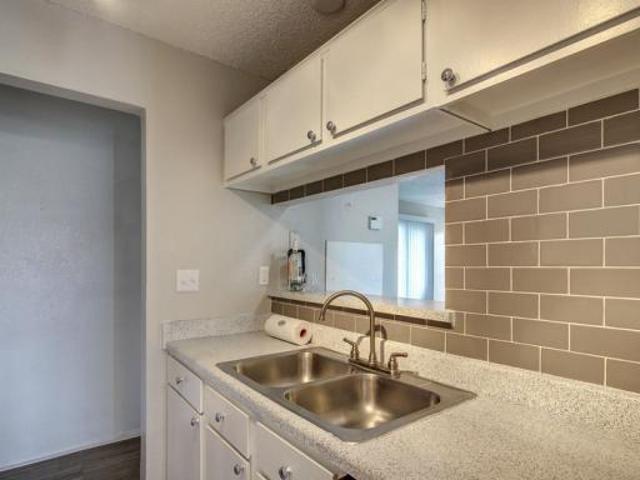 2 bedroom, Arlington TX 76012 LS77111428