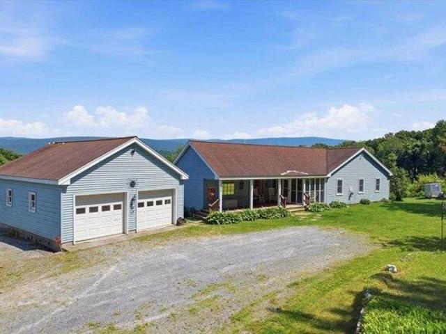 2 bedroom, Arlington VT 05250 104478952