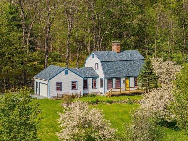 2 bedroom, Arlington VT 05250 105172954