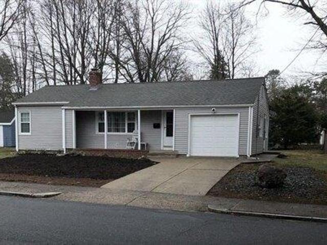 2 bedroom, Attleboro MA 02703 103162923
