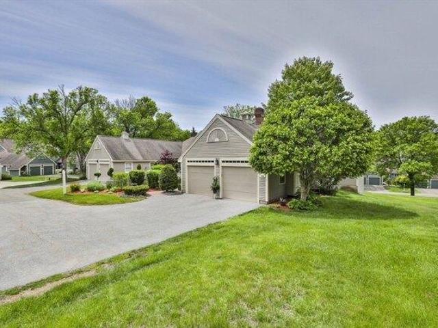 2 bedroom, Atkinson NH 03811 104510754