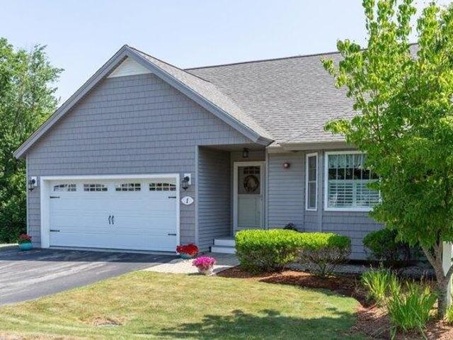 2 bedroom, Atkinson NH 03811 105144335