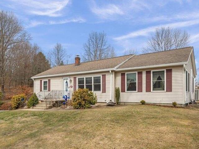 2 bedroom, Atkinson NH 03811 LS101783678