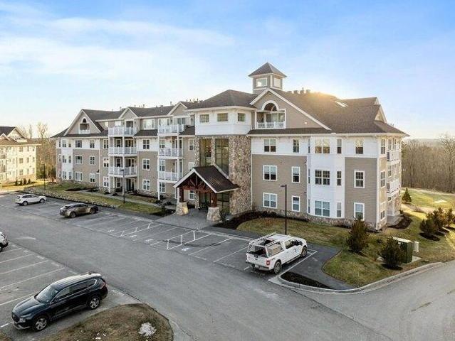 2 bedroom, Atkinson NH 03811 LS102410352