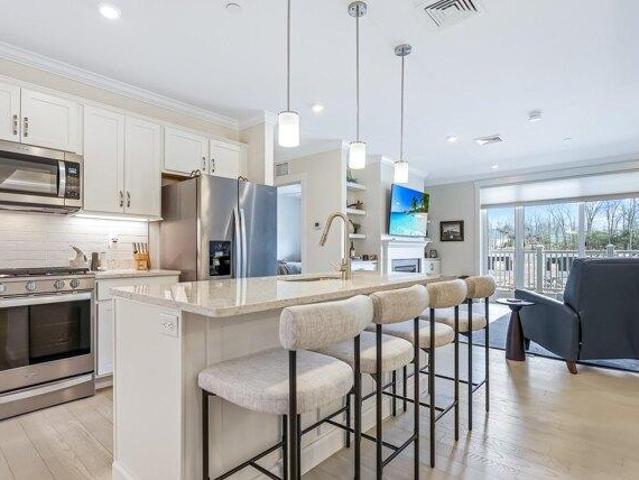 2 bedroom, Atkinson NH 03811 LS102479558