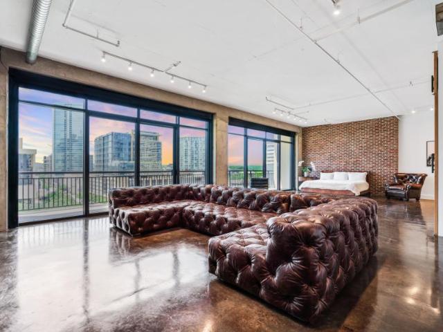 2 bedroom, Austin TX 78701 56765982