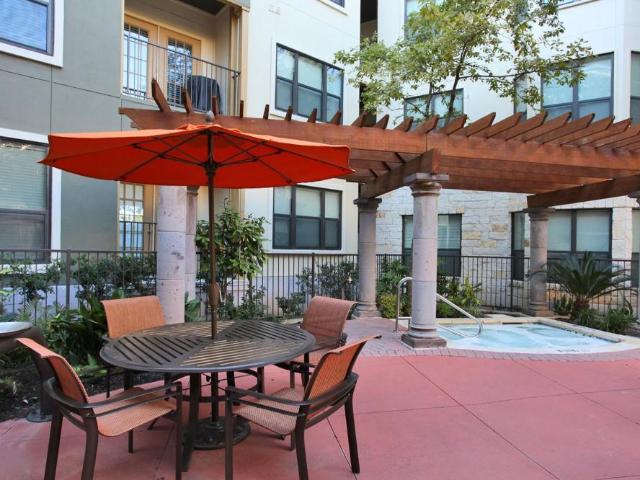 2 bedroom, Austin TX 78701 68592709