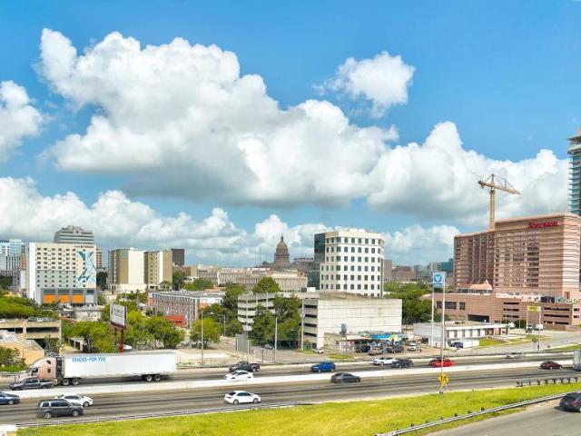 2 bedroom, Austin TX 78702 LS57110750