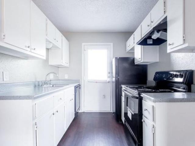 2 bedroom, Austin TX 78745 LS77113509